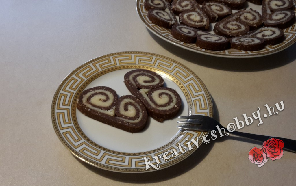 Fekete-fehér keksztekercs - Kreatív+Hobby Alkotóműhely