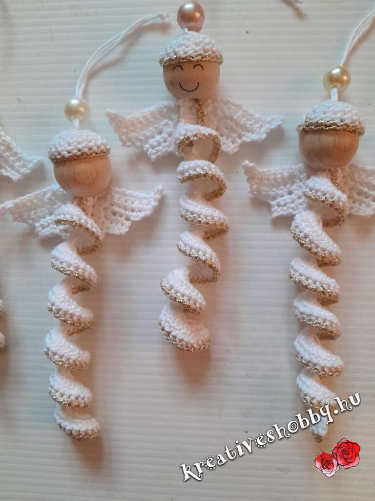 Horgolt angyalka karácsonyfadísz - Kreatív+Hobby Alkotóműhely
